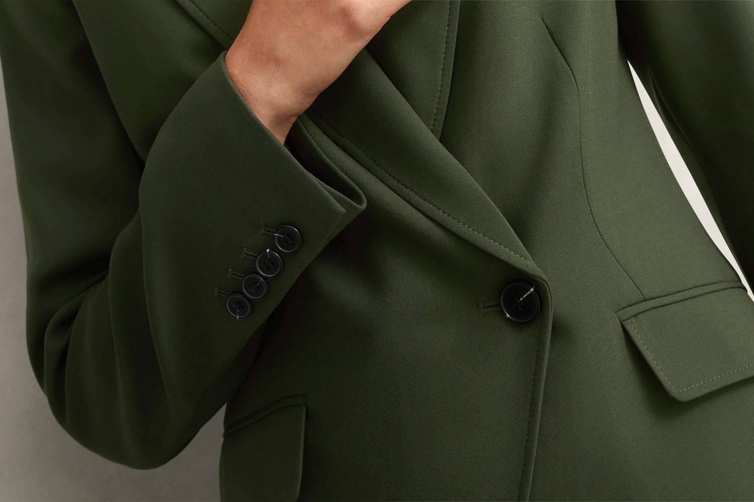 Neava Jacket | Hobbs ROW