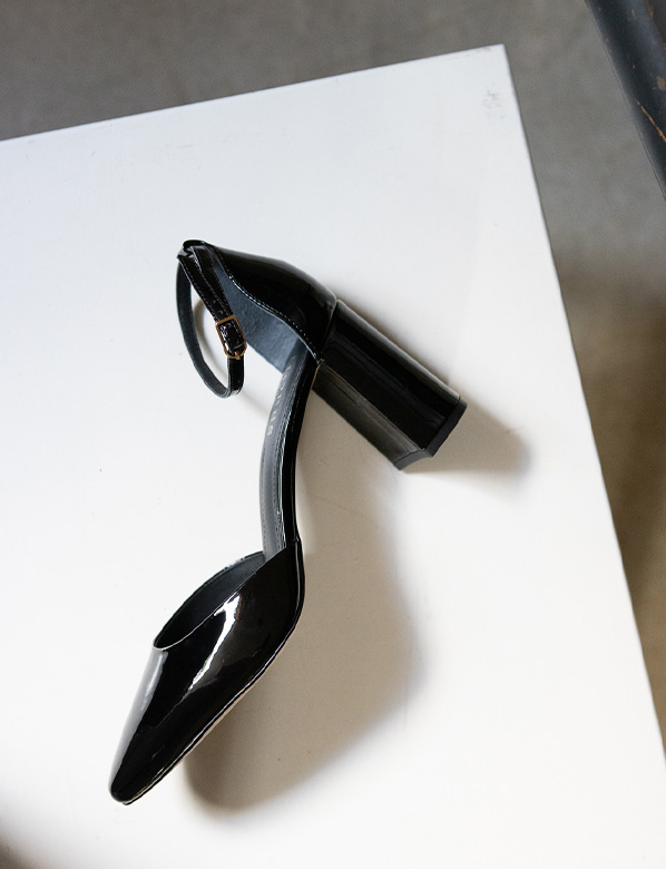 Women's Sculpting Leg Jeans | Blue, Black & White Wash Denim | Hobbs US